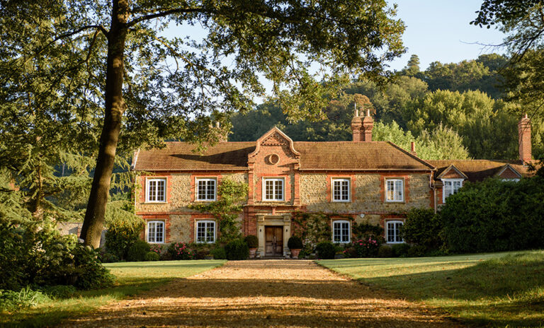 Chilworth Manor Vineyard - Surrey Hills National Landscape